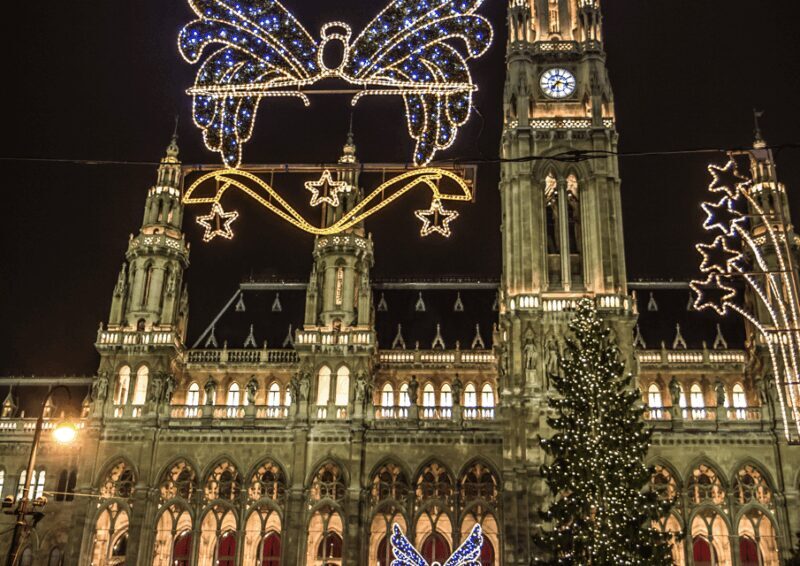 Vienna Holiday Shopping: Exclusive Designer Vintage Tour - An In-Depth Look at the Experience