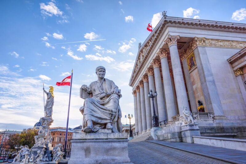Vienna: Insta-Perfect Walk with a Local - FAQ