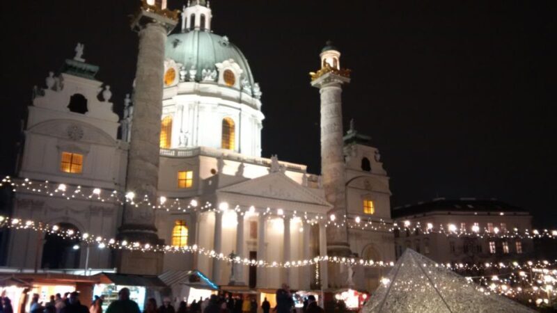 Vienna: Private Christmas Markets Tour with Drink & Snack - Key Points