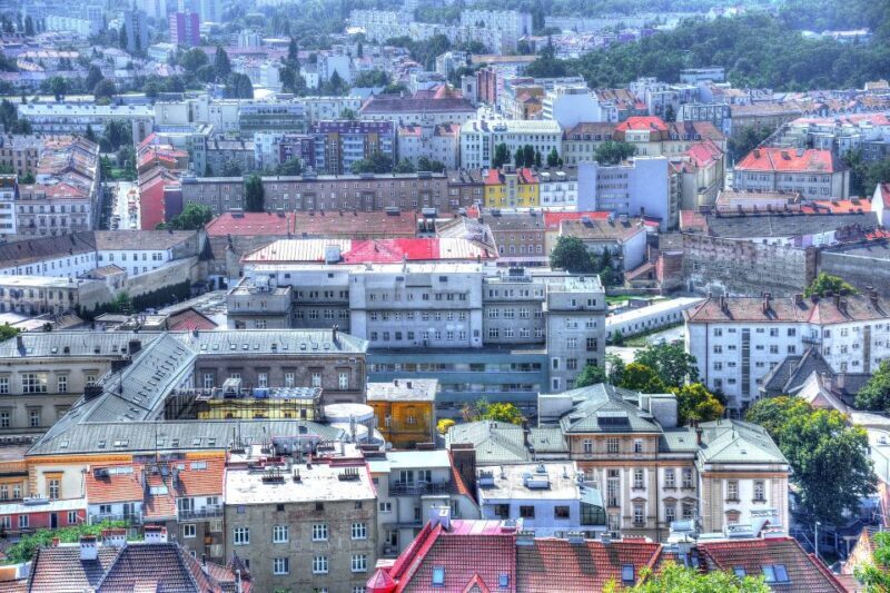 Vienna: Private Full-Day Trip to Prague - Who is this tour best suited for?
