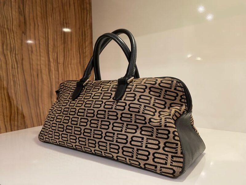 Vienna Private Shopping: Vintage treasures & Champagne - Accessibility & Convenience