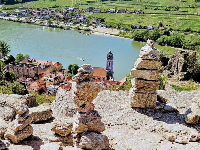 Vienna: Private Wachau tour to Dürnstein and Melk - Key Points
