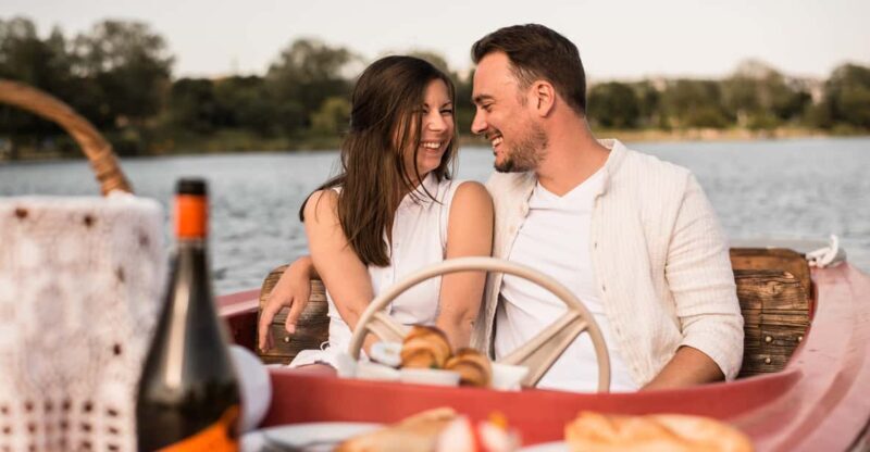 Vienna: Retro Boat Tour on the Danube River with Picnic - Frequently Asked Questions