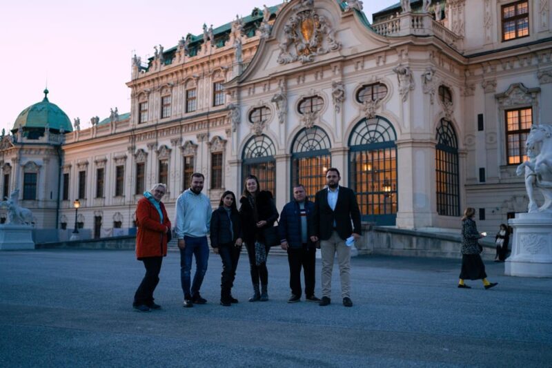 Vienna: Romanian Heritage and Christmas Markets Guided Tour - Final Thoughts