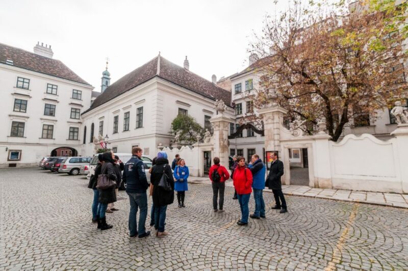 Vienna: Romantic Old Town 2-Hour Discovery Tour - Key Points