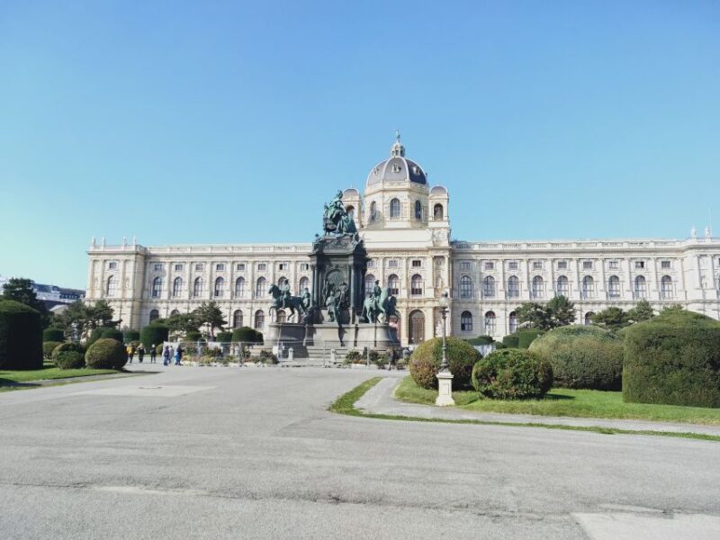 Vienna: Schönbrunn Palace and City Center Guided Tour - Discovering Schönbrunn Palace: More Than Just a Palace