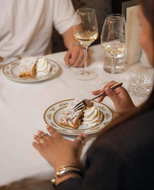 Vienna: Schönbrunn Palace Evening Tour, Dinner and Concert - Who Should Consider This Tour?