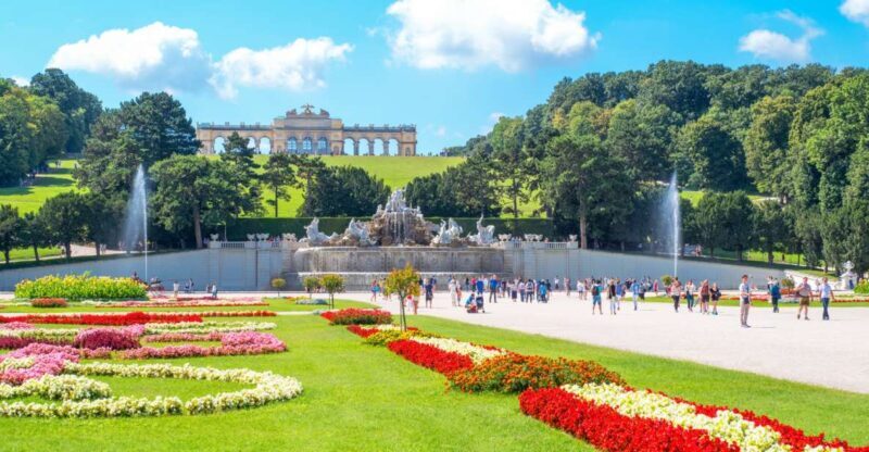 Vienna: Skip-the-Line Schonbrunn Palace and Gardens Tour - What Makes This Tour Stand Out?