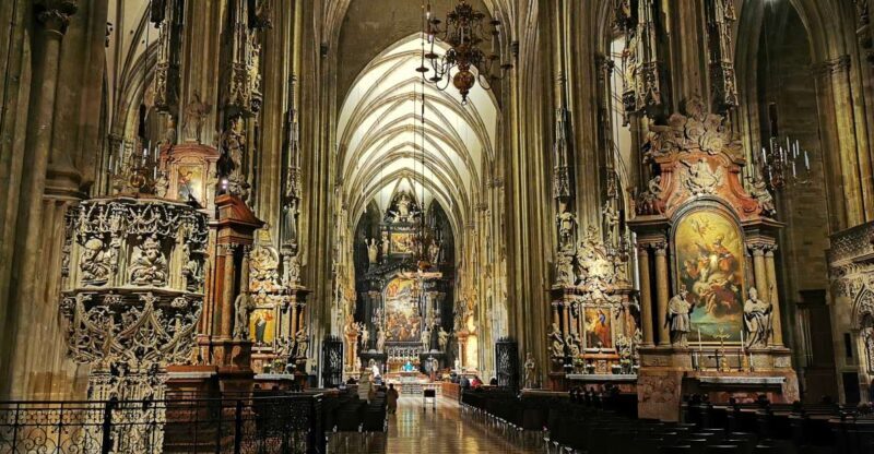 Vienna St. Stephen's Cathedral and city walk - Key Points