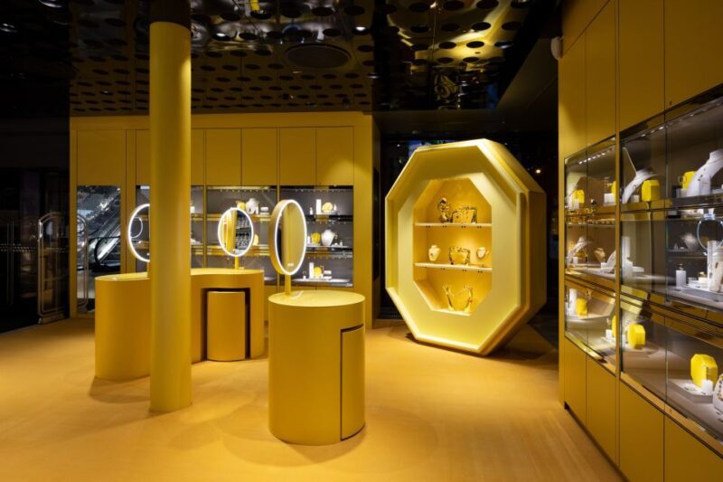 Vienna: Swarovski House Tour with Champagne and Gift - Key Points