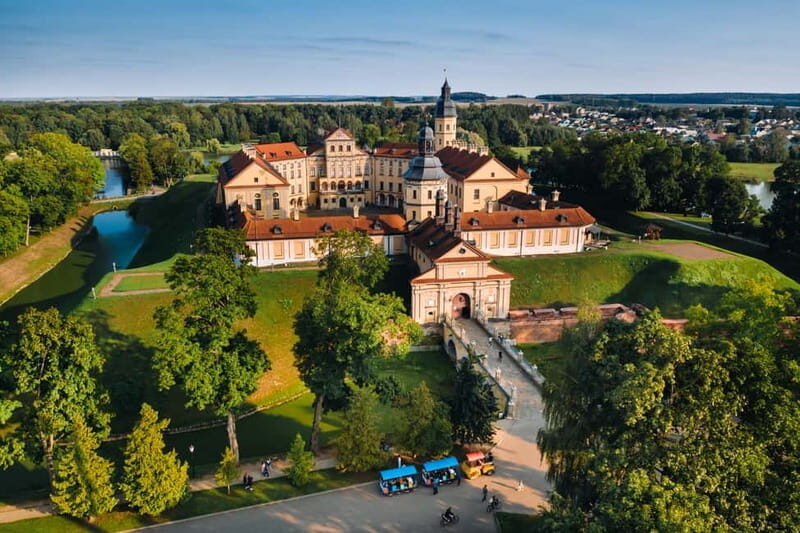 Vienna: Traunsee, Hallstatt, and Salzburg Day Tour - What to Expect on a Practical Level