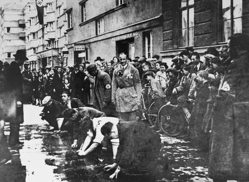 Vienna: Vienna under the Nazis, Private Walking Tour - The Human Side of History