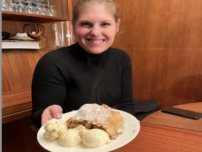 Vienna: Wiener Schnitzel and Strudel Cooking Class - The Experience: What to Expect