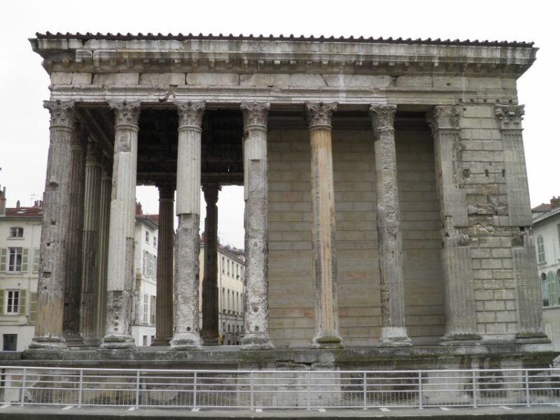 Vienne: Private Walking Tour with Guide - Key Points