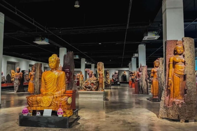 Vientiane: Full-Day City Tour - The Transportation and Guide Experience