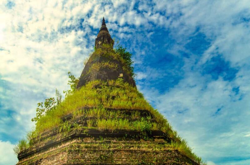 Vientiane: Full-Day Sacred Blessings and Temples Tour - Key Points