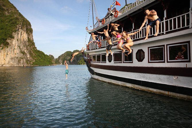 Vietnam tour: north packages tour 5 days 4 nights - Day 2: Hanoi City Tour — From Cultural Landmarks to History