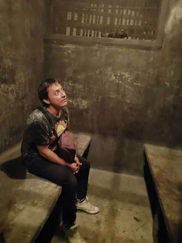 Vietnam War History Tour Through Hoa Lo Prison and Museums - The Value of This Tour
