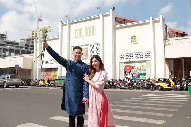 Vietnamese Ao Dai Photoshoot at Iconic Landmarks in Ho Chi Minh - An In-Depth Look at the Ao Dai Photoshoot Experience
