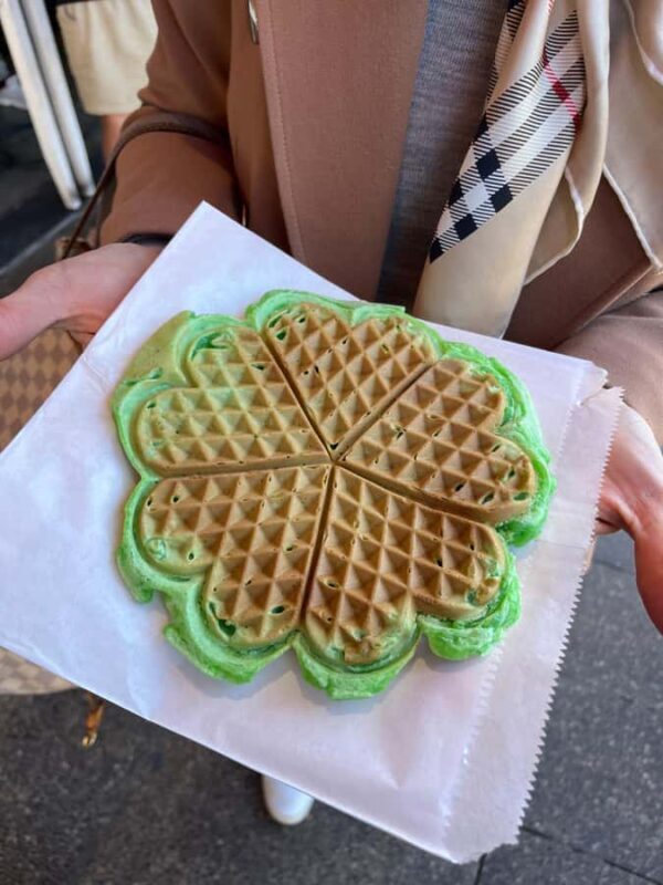 Vietnamese Food Tour with Local Guide - Key Points