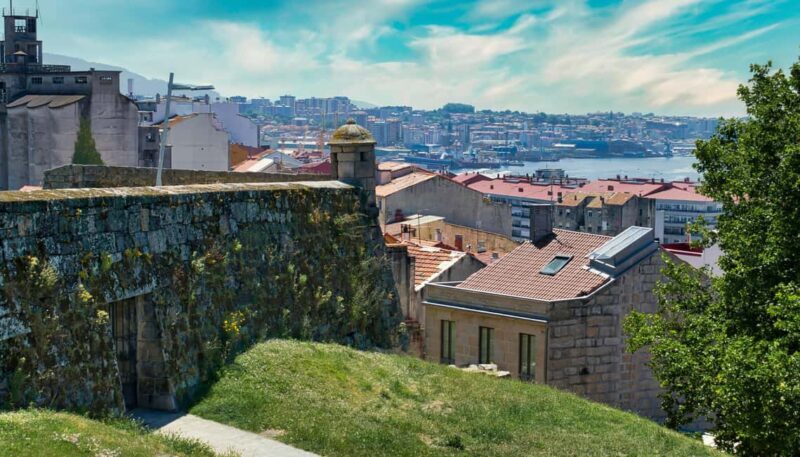 Vigo: Historic Walking Tour and Highlights - Climbing to the Castle of San Sebastián