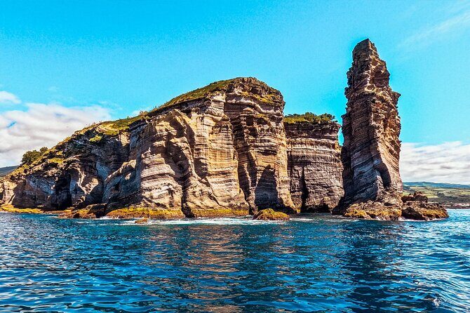 Vila Franca Islet: Biologist Guided Boat Around Eco Tour - The Sum Up
