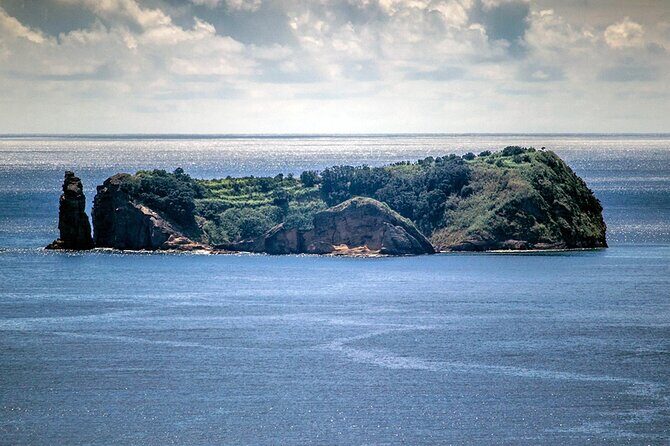Vila Franca Islet Inside Guided Natural Reserve Geo Tour - Key Points