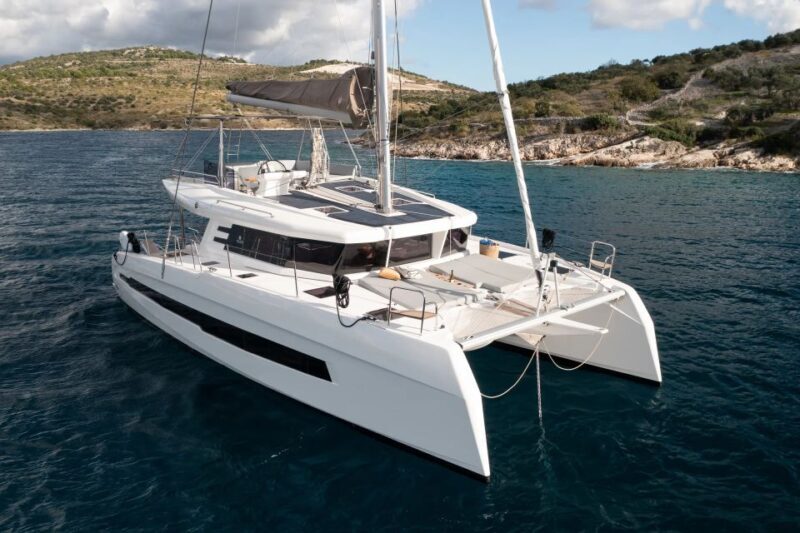 Vilamoura: Algarve Half-Day Private Catamaran Charter - An Overview of a Luxurious Coastal Escape