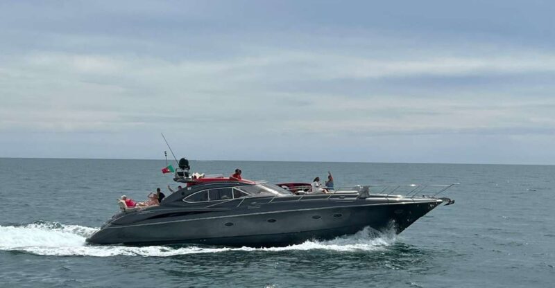 Vilamoura: Custom Private Yacht Cruise with Drinks & Bites - Key Points