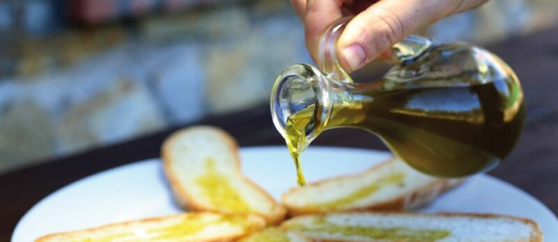 Villa Castelli: Highlights Walking Tour w/ Olive Oil Tasting - Key Points