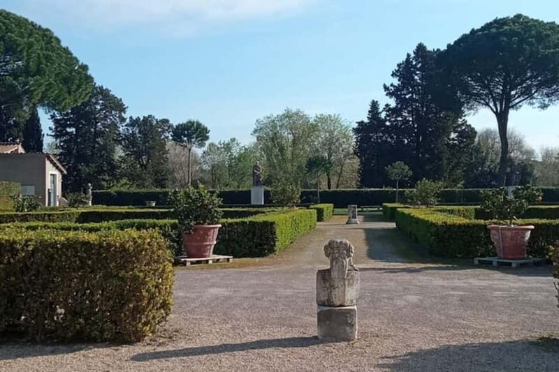 Villa Medici & Squares and Fountains Private Day Tour - Key Points