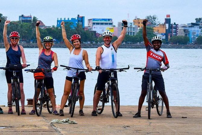 Village and Lagoon Cycling tour in Galle - Introduction: Exploring Galle by Bicycle