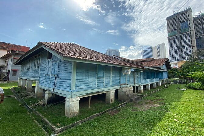 Village in Town Kampung Bharu Walking Tour - Key Points