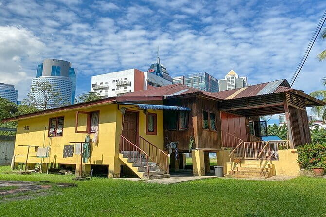 Village in Town Kampung Bharu Walking Tour - A Detailed Breakdown of the Itinerary