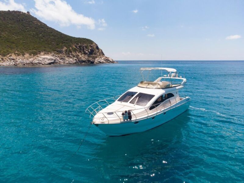 Villasimius: Day Yacht Cruise with Aperitif and Lunch - Key Points