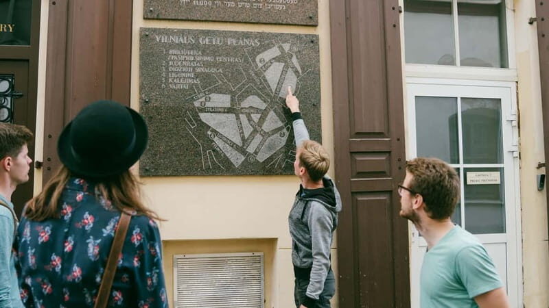 Vilnius: 2.5-Hour Jewish Quarter Walking Tour - An In-Depth Look at the Experience