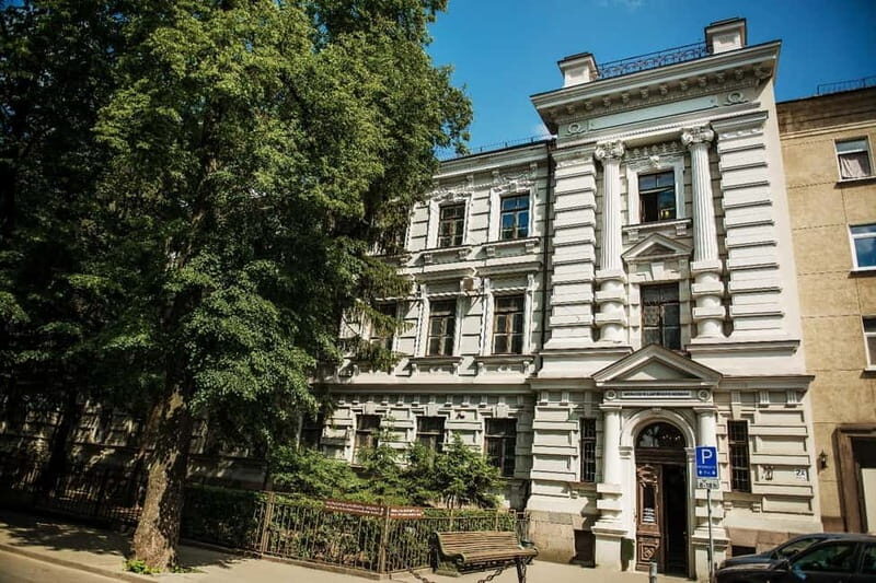 Vilnius: KGB Museum and Museum of Occupations Tour - A Closer Look at the Tour Experience