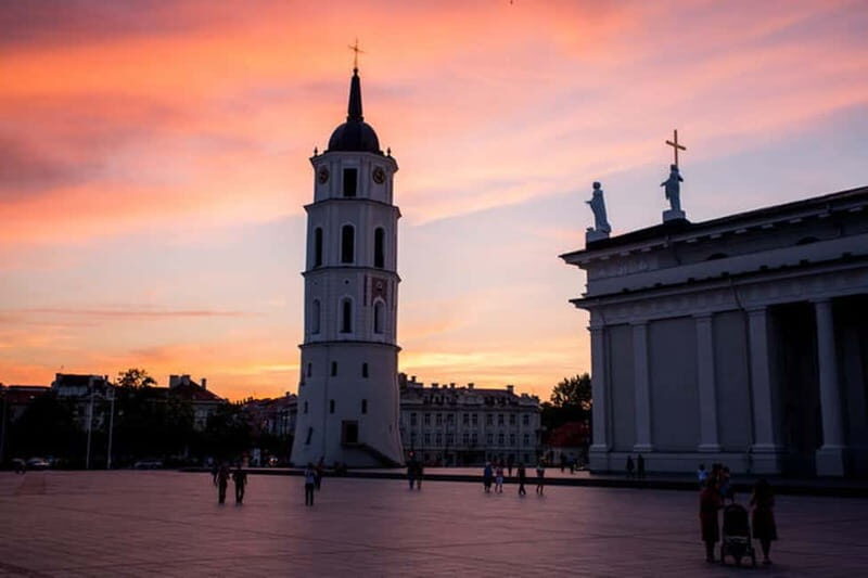 Vilnius: The Women of Vilnius 2-Hour Tour - A Closer Look at the Tour Experience