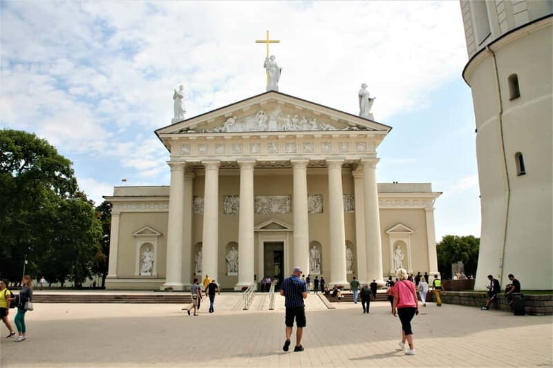 Vilnius: Then and Now Private Old Town Tour - Authenticity and Personal Touch