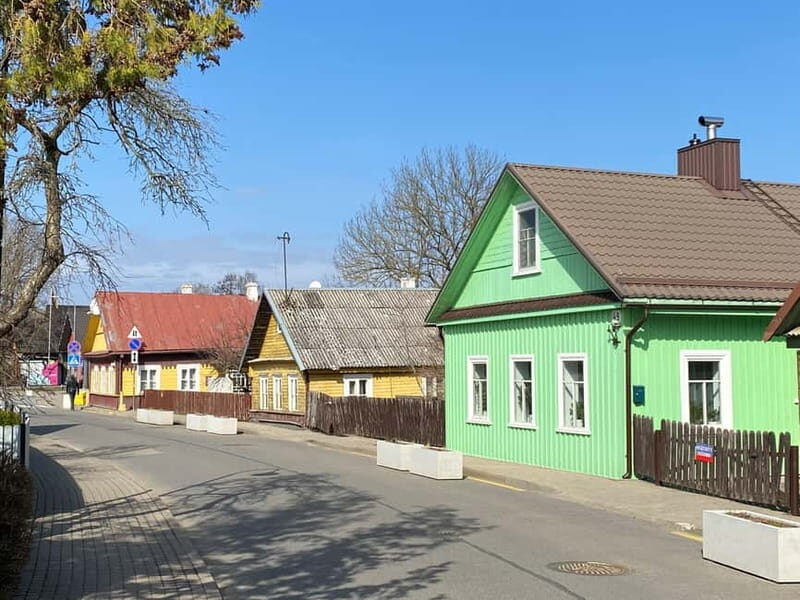Vilnius: Trakai Castle Half-Day Tour by minivan - Vilnius: Trakai Castle Half-Day Tour by Minivan