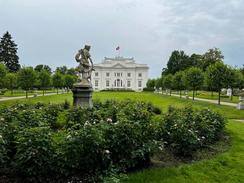Vilnius: Trakai, Uzutrakis Manor, Hill of Angels, Boat Ride - FAQ