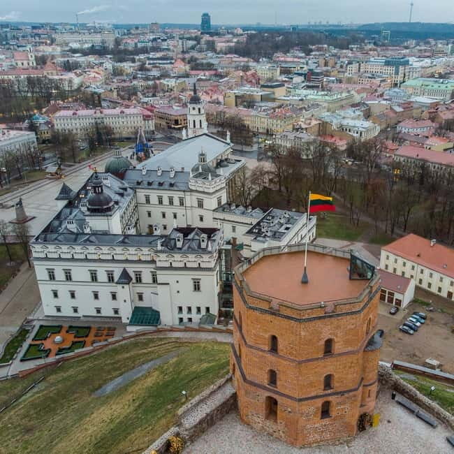 Vilnius: Walking Tour with a Local Guide - Small groups - An In-Depth Look at Vilnius: Why This Tour Stands Out