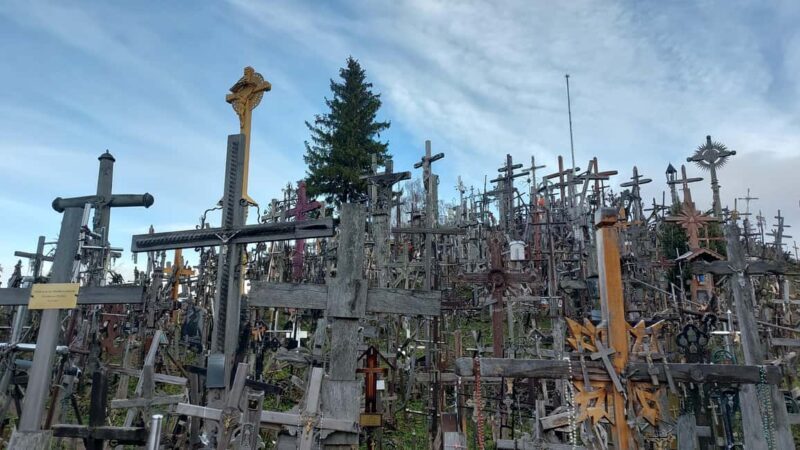 (Vilnius)Siauliai train station-Jelgava train station(Riga). - Deep Dive: The Hill of Crosses and Its Significance