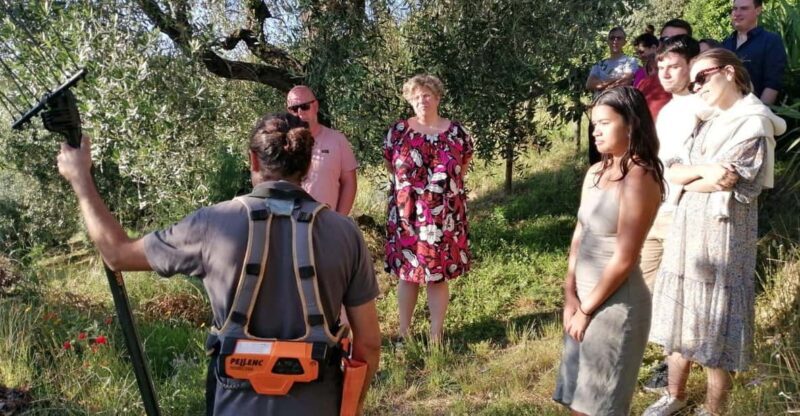 Vinci: Homemade Dinner and Oil Tasting Tour in a Tuscan Farm - Who Will Love This Experience?