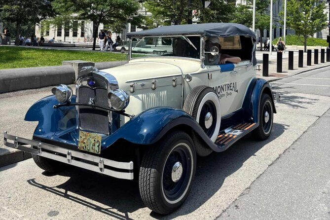 Vintage 1930 convertible! Old Montreal Tour-Private Guide -70 min - Discovering Montreal with a Vintage Twist: The Experience in Detail