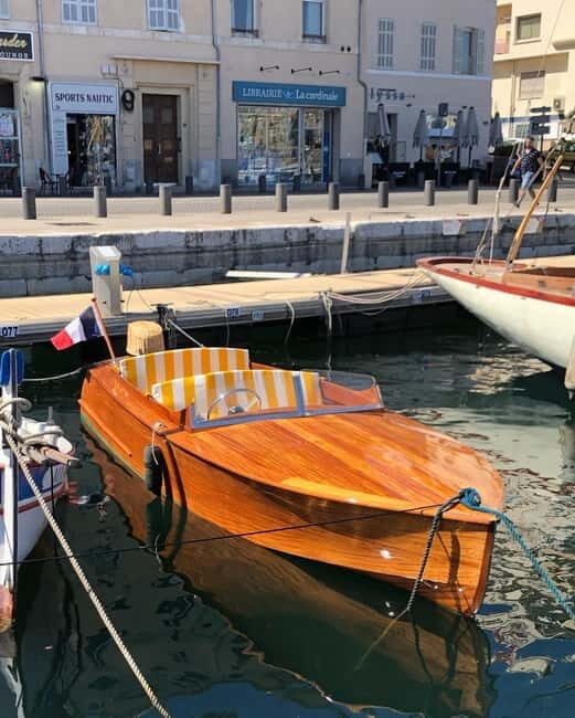 Vintage boat tour of Marseille Old Port for couples (1h) - Setting Sail into Marseille’s Maritime Heart