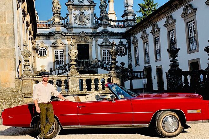 Vintage car ride in Vila Real - FAQ