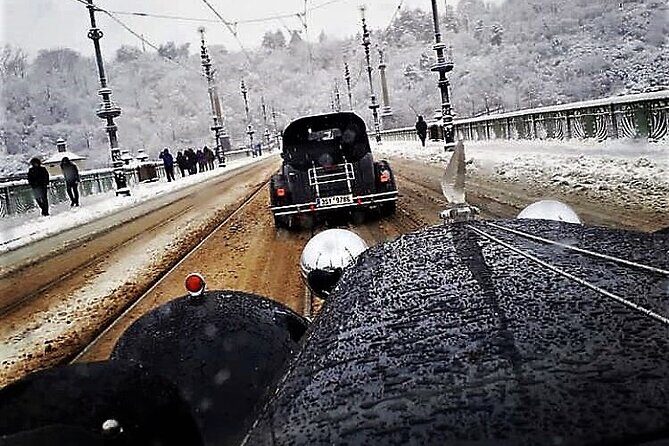 Vintage Cars Prague - Sightseeing Tour 90min / 1-6 pers. - Key Points