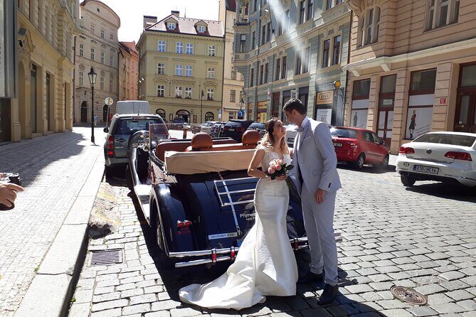 Vintage Cars Prague - Sightseeing Tour 90min / 1-6 pers. - FAQ