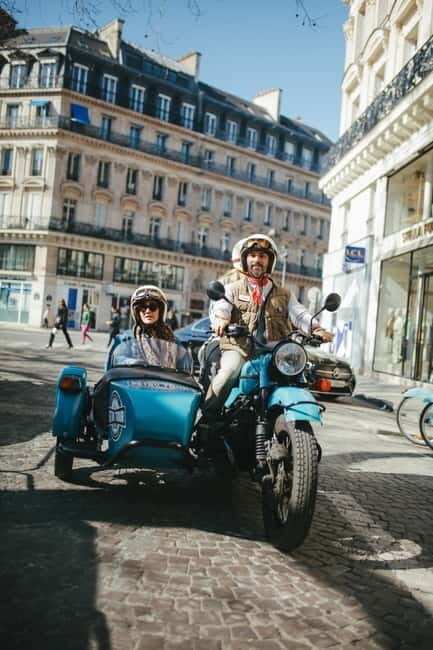 Vintage Sidecar Olympic Tour in Paris - An Authentic and Playful Way to See Paris